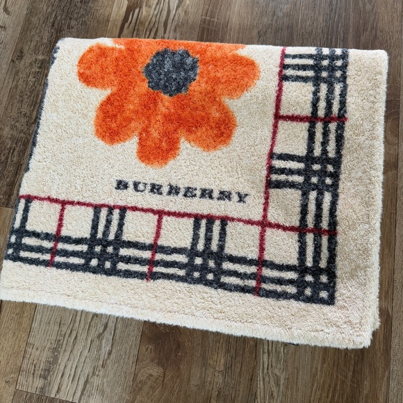 Burberry | Bath | Rare Vintage Burberry Beach Bath Towel | Poshmark